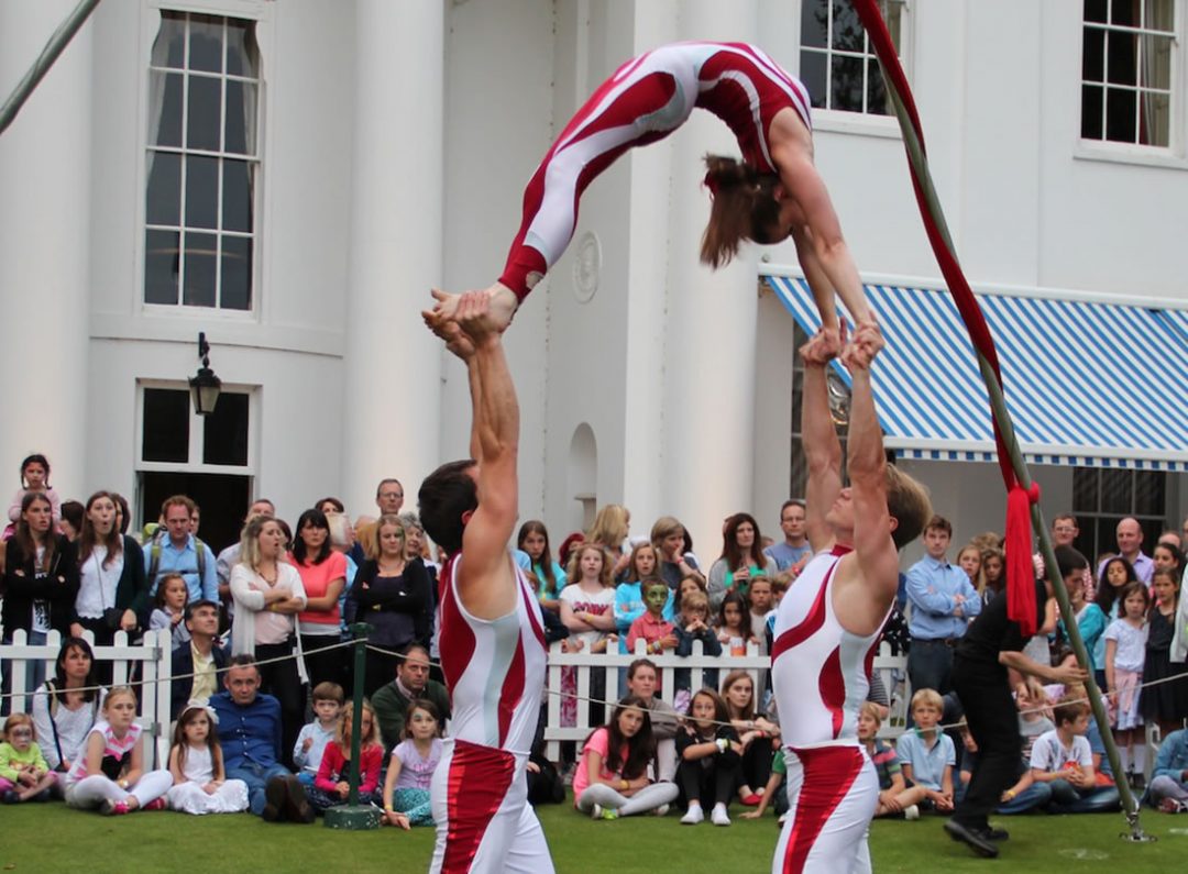 Acrobats - Tumbellina